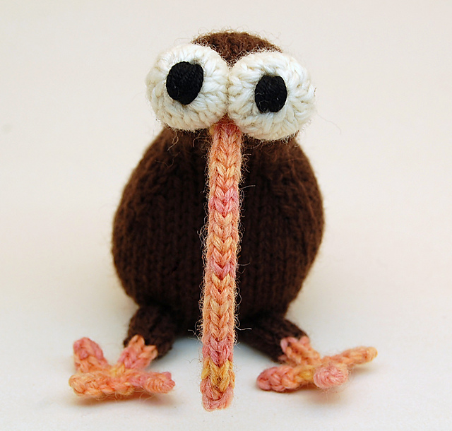 Ravelry: Kiwi pattern by cheezombie