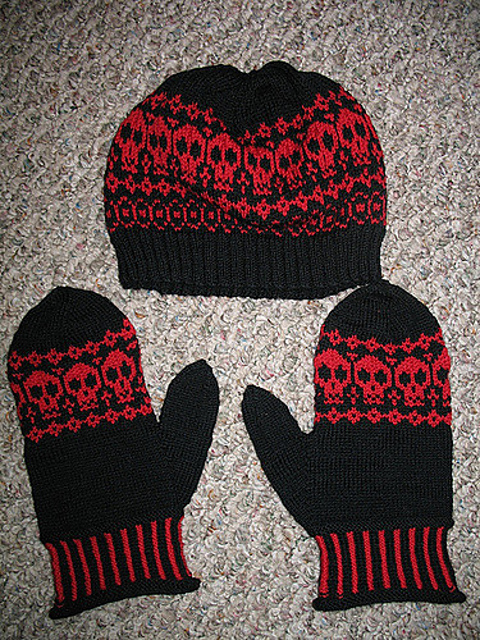 Ravelry: Skull Isle Hat pattern by Chelsea Fowler-Biondolillo