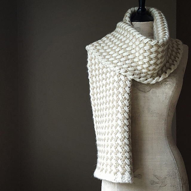 Ravelry: cheryllfaust's KURV - woolfolk sample knit