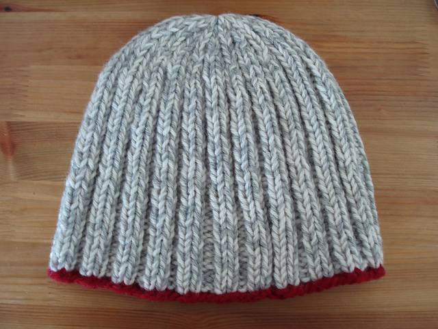 Ravelry: Chunky Ribbed Hat pattern by Chiaki Hayashi