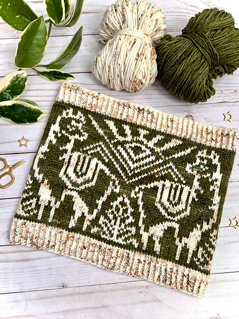 Ravelry: Llama Story Cowl pattern by Jen Immer