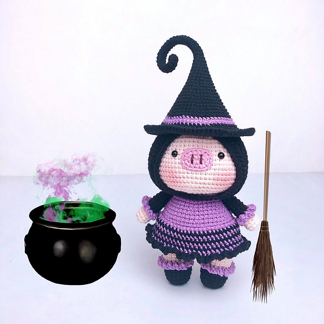 Ravelry: Cindy The Witch Pig pattern by Jennie Dolly