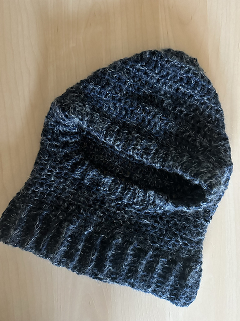 Ravelry: balaclava pattern by Erin Reiko.