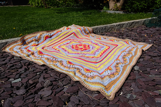 Ravelry: chitza's Cosmic CAL stashbuster blanket