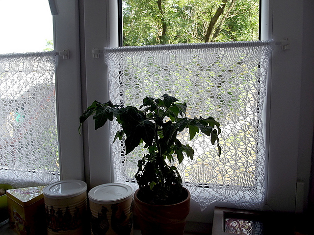 Ravelry: Kitchen curtains pattern by Anna Chmura
