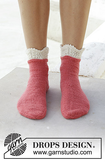 Ravelry: 189-27 Frosted Top Socks pattern by DROPS design
