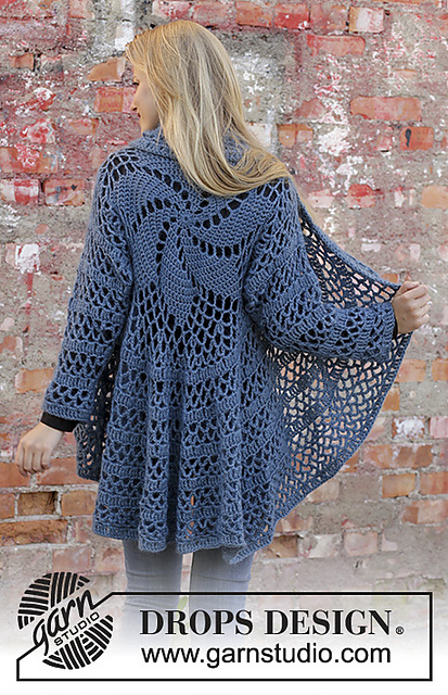Ravelry: 194-36 Blue Helix pattern by DROPS design
