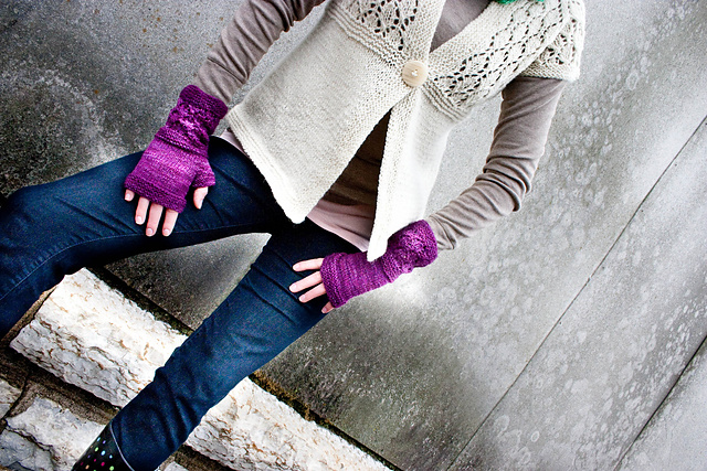 Ravelry: Lamb's Lace Mitts pattern by Christina Wall