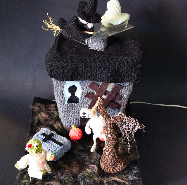 Ravelry: Crochet haunted house pattern by Christine Nast