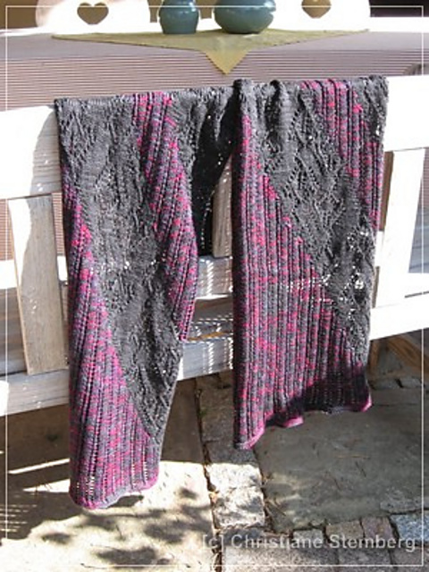 Ravelry: Poison Ivy (multicoloured) pattern by Christiane Hertz