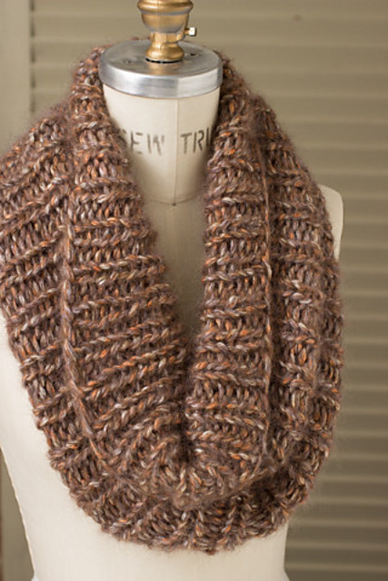 Ravelry: Caitlin's Cowl pattern by Churchmouse Yarns and Teas