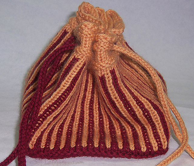 Ravelry: Hogwarts House Colors Dice bag pattern by Bronwyn G