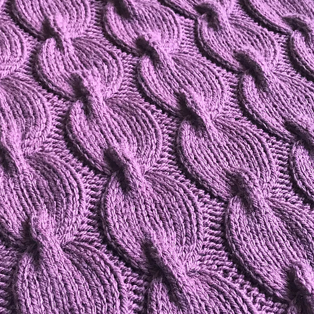 Ravelry: Daphnis pattern by Carolyn Kern