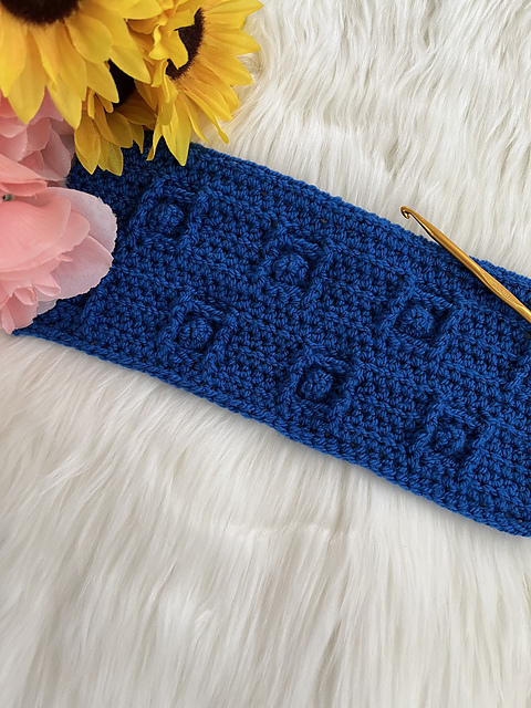 Ravelry: Dotted Windows Stitch pattern by Allison Bostrom