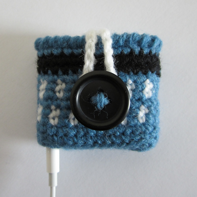 Ravelry: Blue Box Nano Case pattern by Claire Hayes