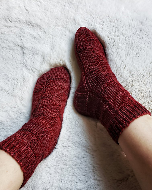 Ravelry: Exposed Brick Socks pattern by Claire Jackson (Perfectly Knotted)