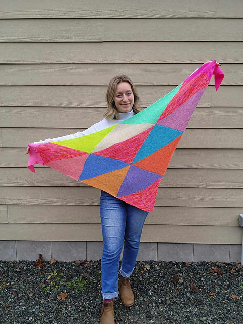 Ravelry: Barbie Box Shawl pattern by Claire Jackson (Perfectly Knotted)