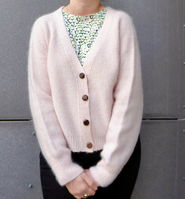 Ravelry: Darjeeling cardigan pattern by Monk designs