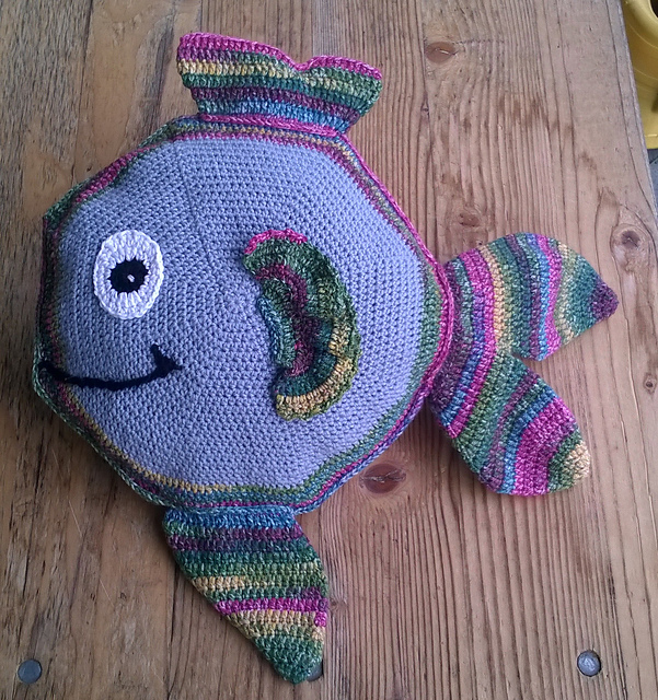 Ravelry: Kissen Fisch pattern by Claudia Retro Haushexe