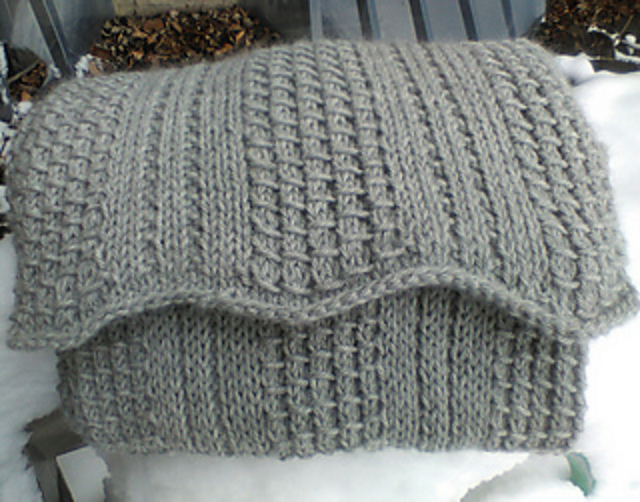 Ravelry: Rae's Ruffles Scarf pattern by Geanie Ollman