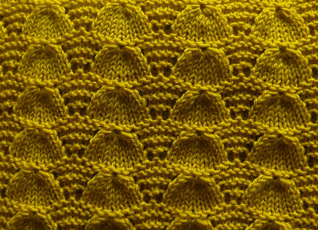 Ravelry: Shell Lace Cowl pattern by Catherine Anderson