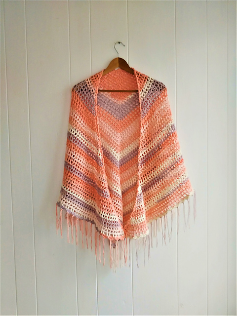 Ravelry: Sandy Beach Shawl pattern by Cindy Blacklaw