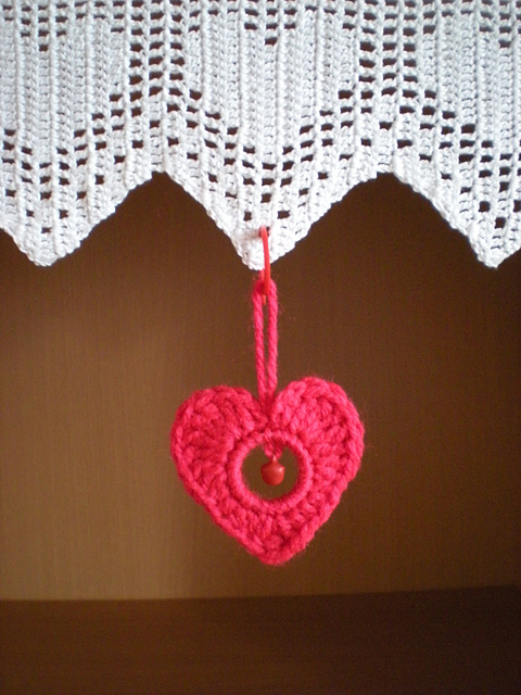 Ravelry: Pretty heart pattern by emmhouse