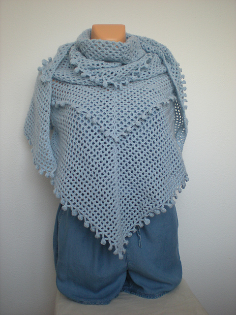 Ravelry: Simple Blue shawl pattern by emmhouse