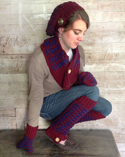 Ravelry: Collegiate Set pattern by Carol Ballard