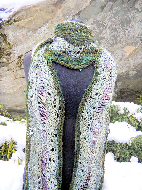 Ravelry: Flowing River Scarf pattern by Jane Thornley