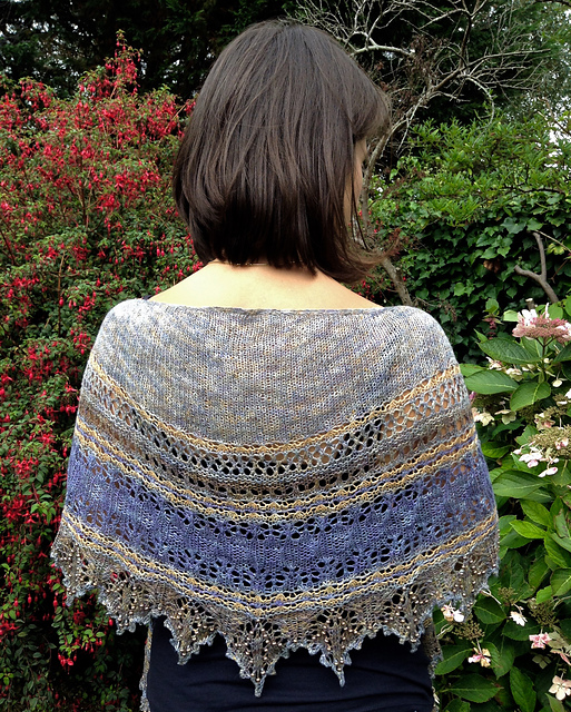Ravelry: Changeling pattern by Boo Knits