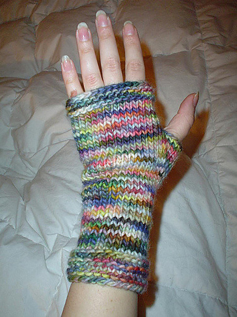 Ravelry: Stockinette Mitts pattern by Sandra Ruppert