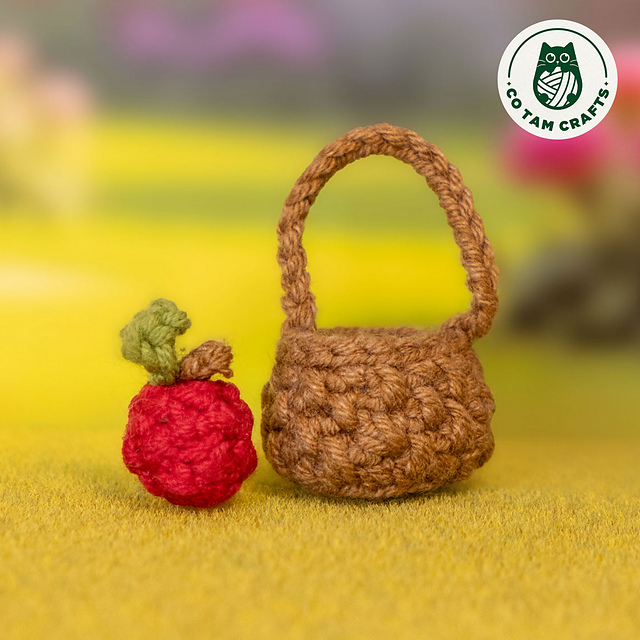 Ravelry: Apple basket pattern by Trang Vo