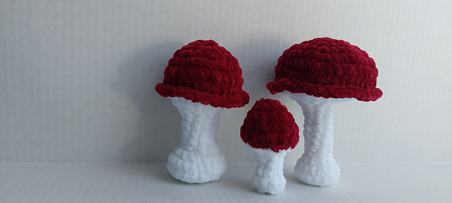 Ravelry: Red Mushroom pattern by Holly Tiller