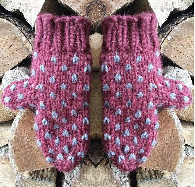 Ravelry: Big Snowy Mittens pattern by Claudia Krisniski