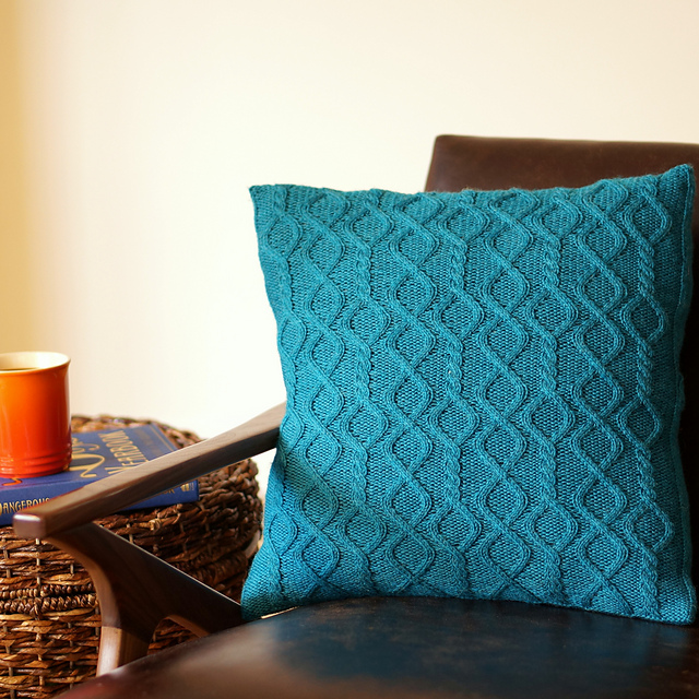 Ravelry: Dulse pattern by Kate Bostwick