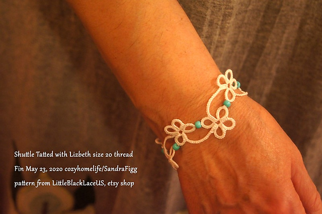 Ravelry: cozyhomelife's GARLAND BRACELET