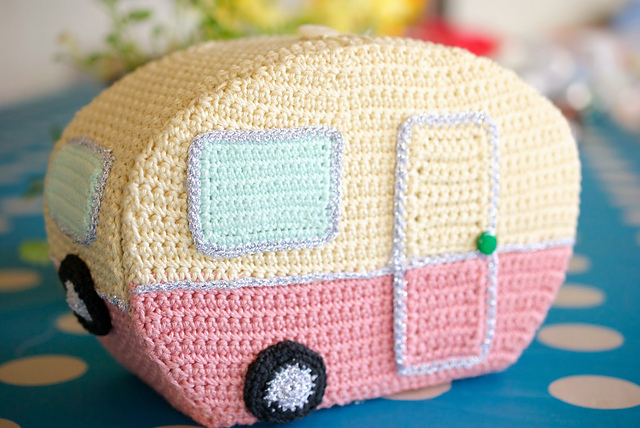 Ravelry: Mini Vintage Caravan pattern by Kate Bruning