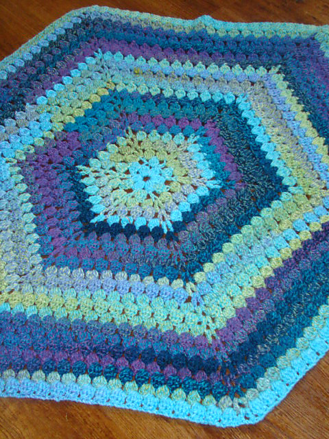 Ravelry: Hexagon Afghan pattern by Esther Leavitt