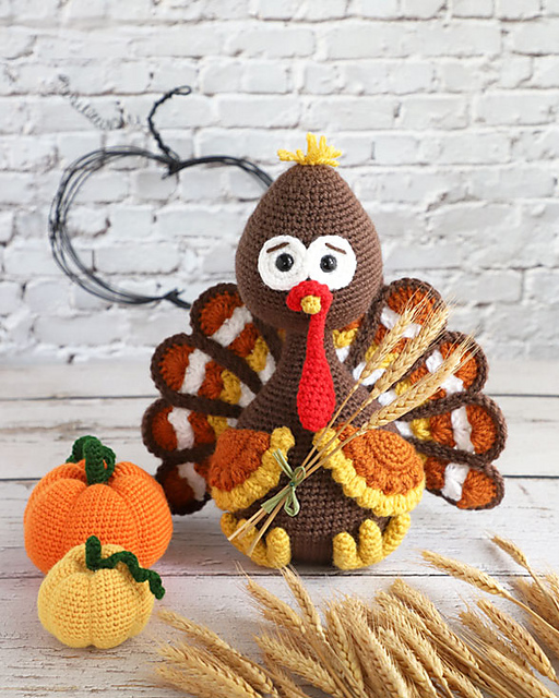 Ravelry: Tutt Turkey Amigurumi pattern by Joanne Loh