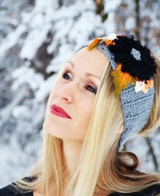 Ravelry: Fall Headband pattern by Esther Leavitt