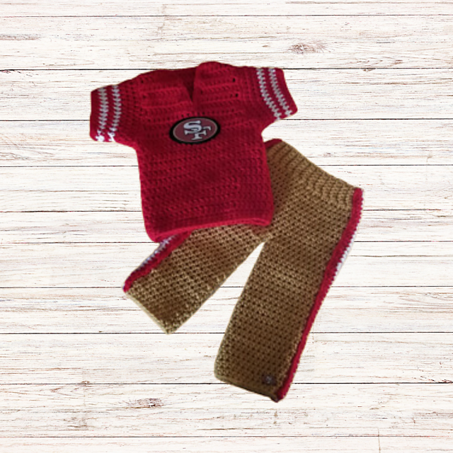 Ravelry: Football Jersey and Pants pattern by DWC