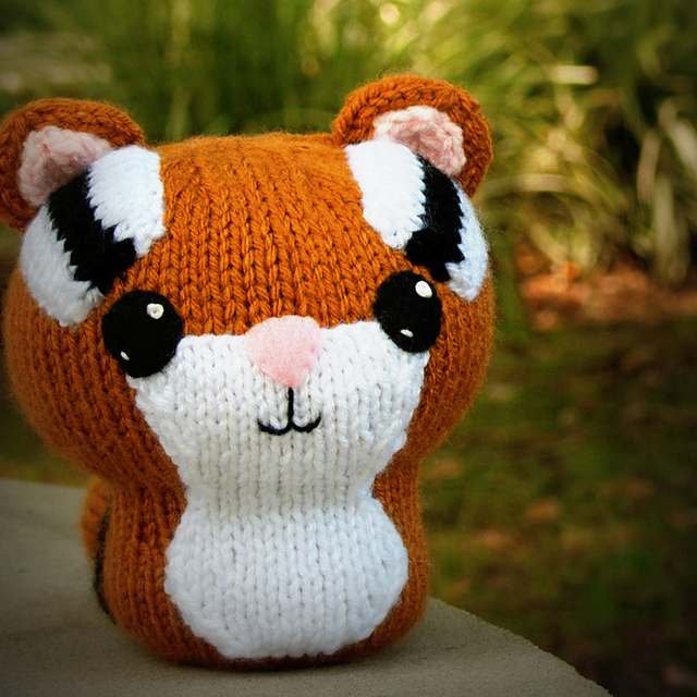 Ravelry: Large Knit Chipmunk pattern by Lisa Eberhart