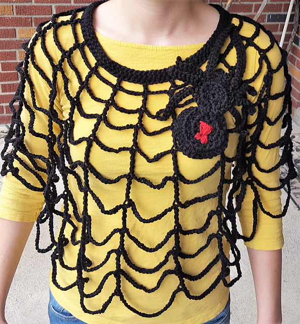 Ravelry: Spider and Web Poncho pattern by Liz Meehan
