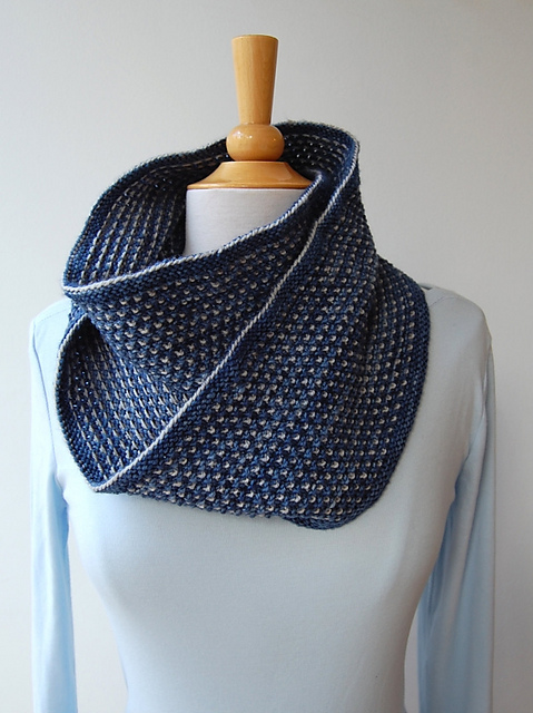 Ravelry: Chimes Cowl pattern by Craig Rosenfeld