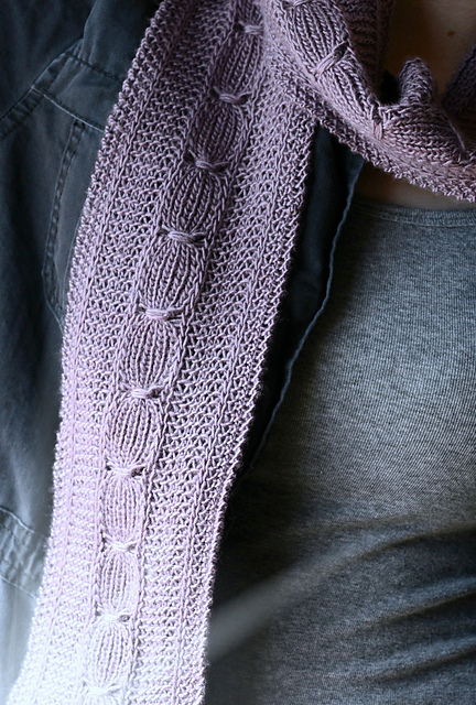Ravelry: Ama Scarf pattern by Amor Esperanza