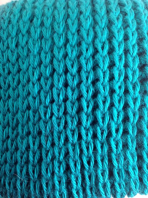 Ravelry: Turquoise Brioche Cowl pattern by Undeniable Glitter- Alyssa