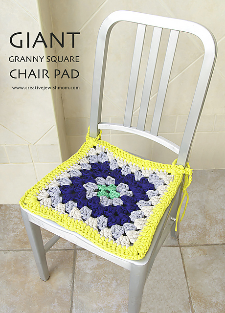 Ravelry: Giant Granny Square Chair Pad pattern by Sara Rivka Dahan