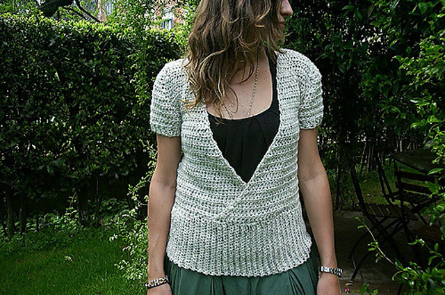 Ravelry: Snowflake sweater pattern by creativeyarn