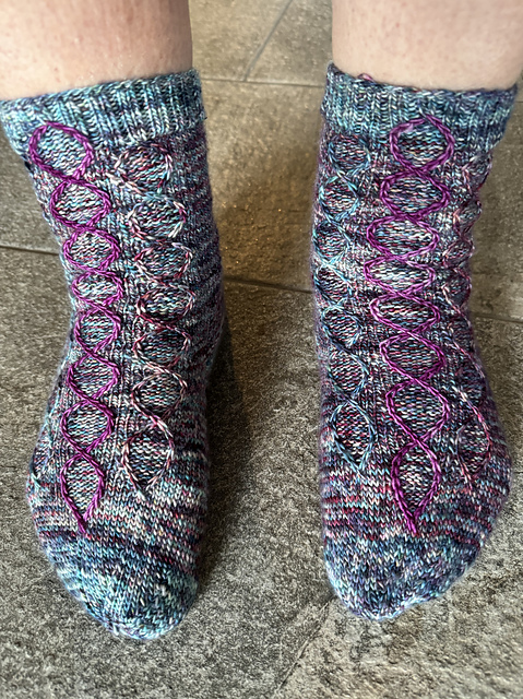 Ravelry: crescendogal's Hydra Scales